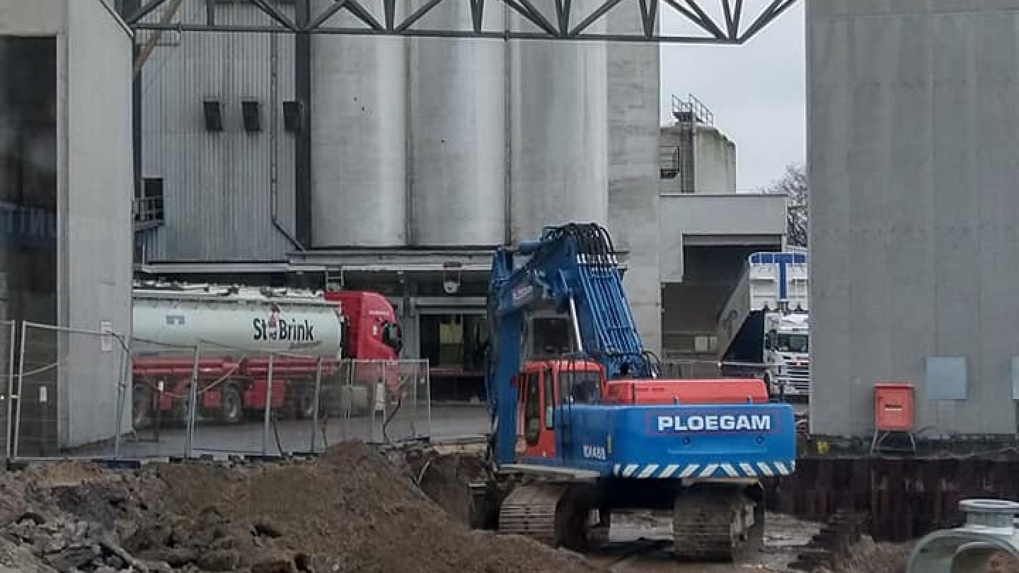 Uitbreiding los- en laadkade Havens Diervoeders